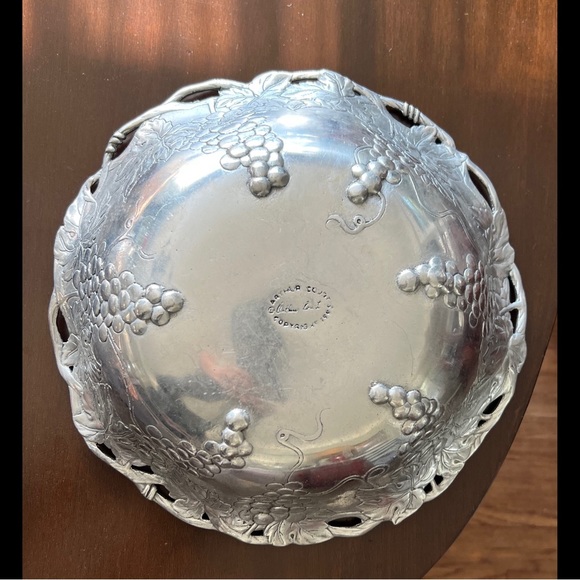 Arthur Court | Kitchen | Arthur Court Grapevine Grape Leaves Aluminum ...